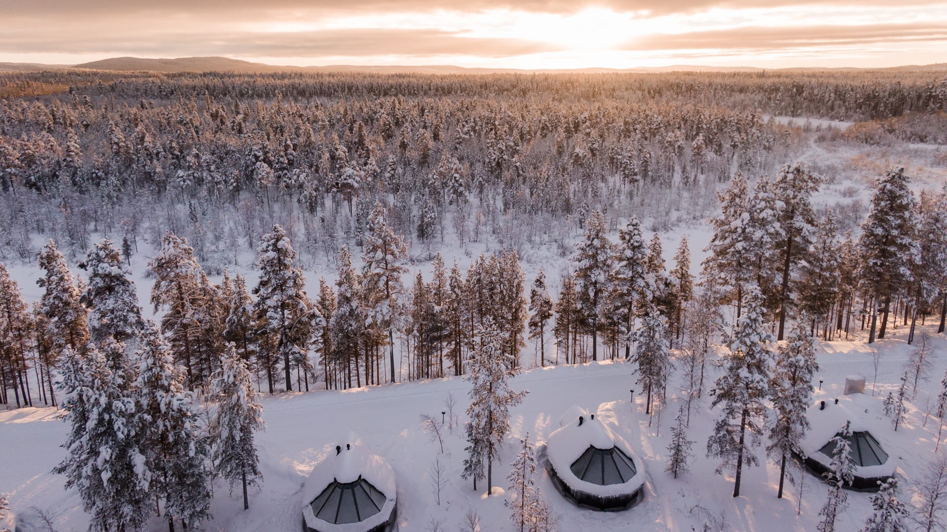 Winter vacation at Aurora Village Ivalo Finland - Aurora Village, Ivalo ...